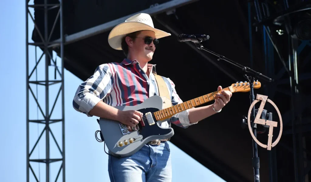 Zach Top's Ex-Wife, Age, Height, Weight, Net Worth, Career, And Full ...